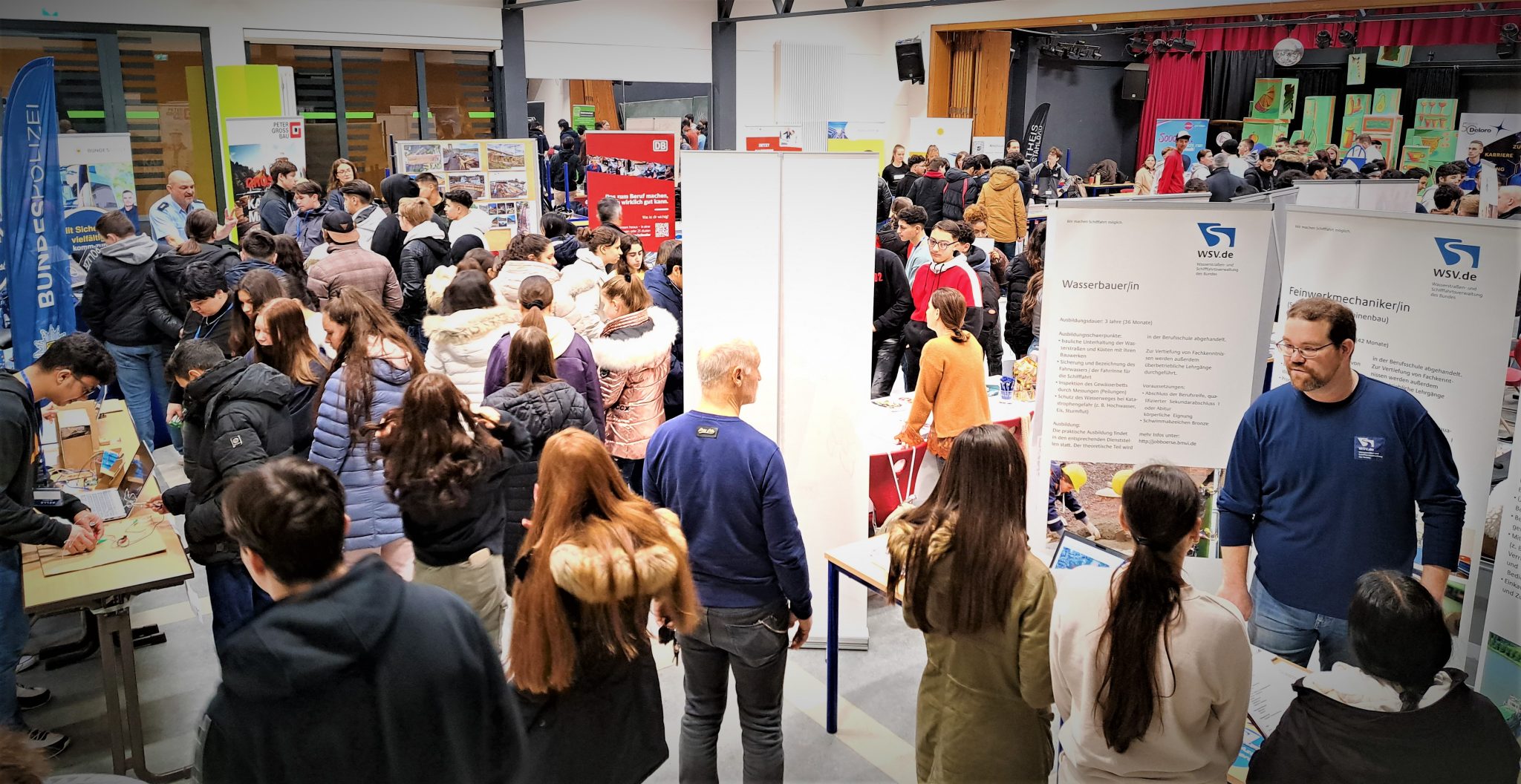 Erster „Ausbildungsmarktplatz“ an der Goethe-Realschule plus - GOETHE ...